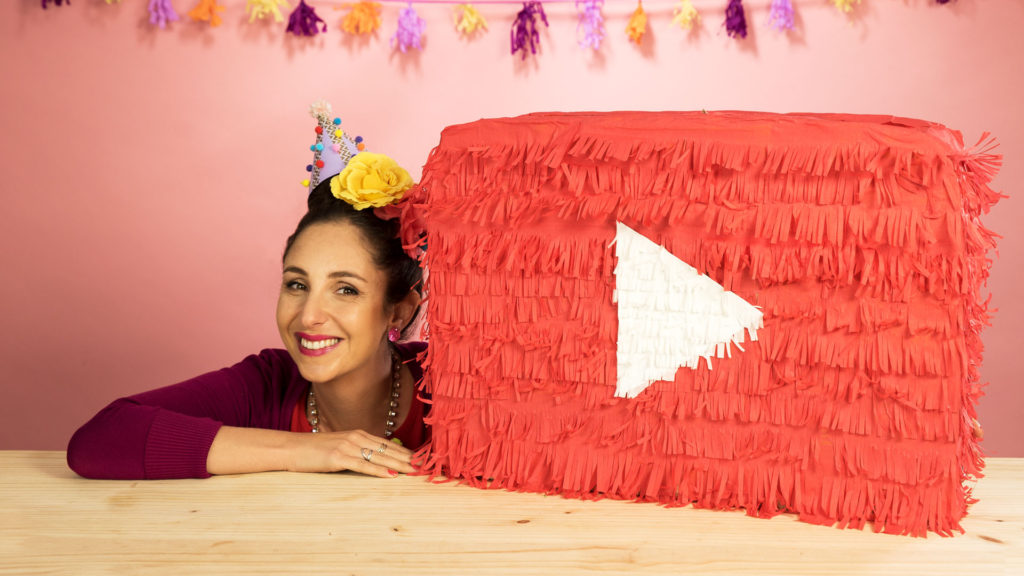 CHECK OUT COMEDY CENTRAL'S SUZELLE DIY THIS VALENTINES - Hypress Live