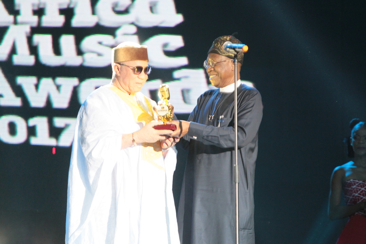 WINNERS EMERGE AS AFRICAN MUSIC STARS GLOW AT AFRIMA 2017 - Hypress Live