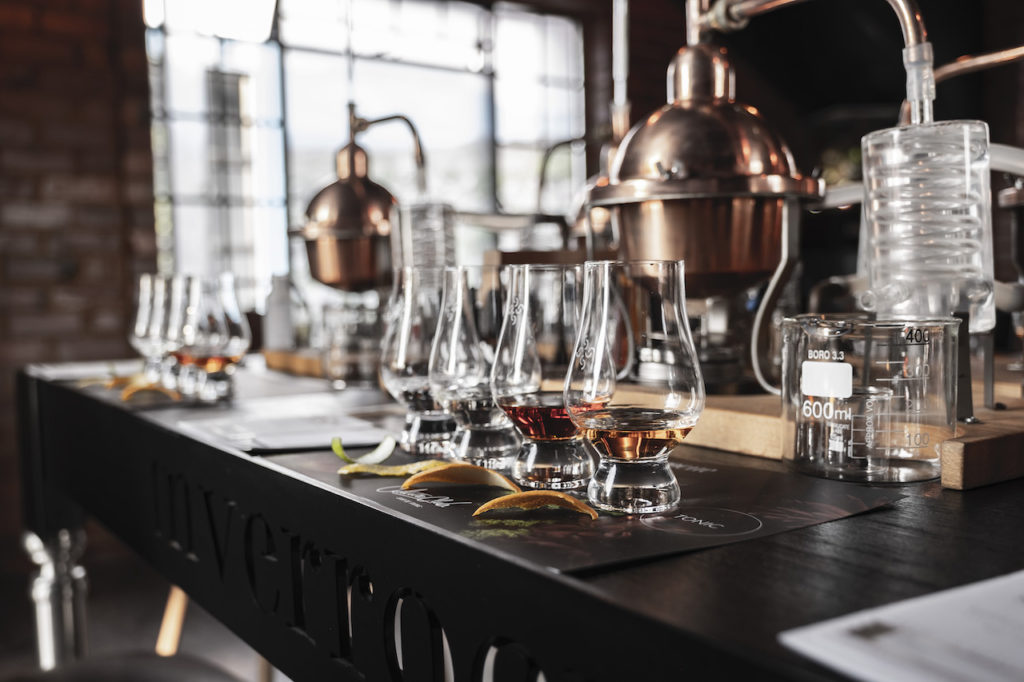 EXPERIENCING GIN DISTILLING WITH INVERROCHE - Hypress Live
