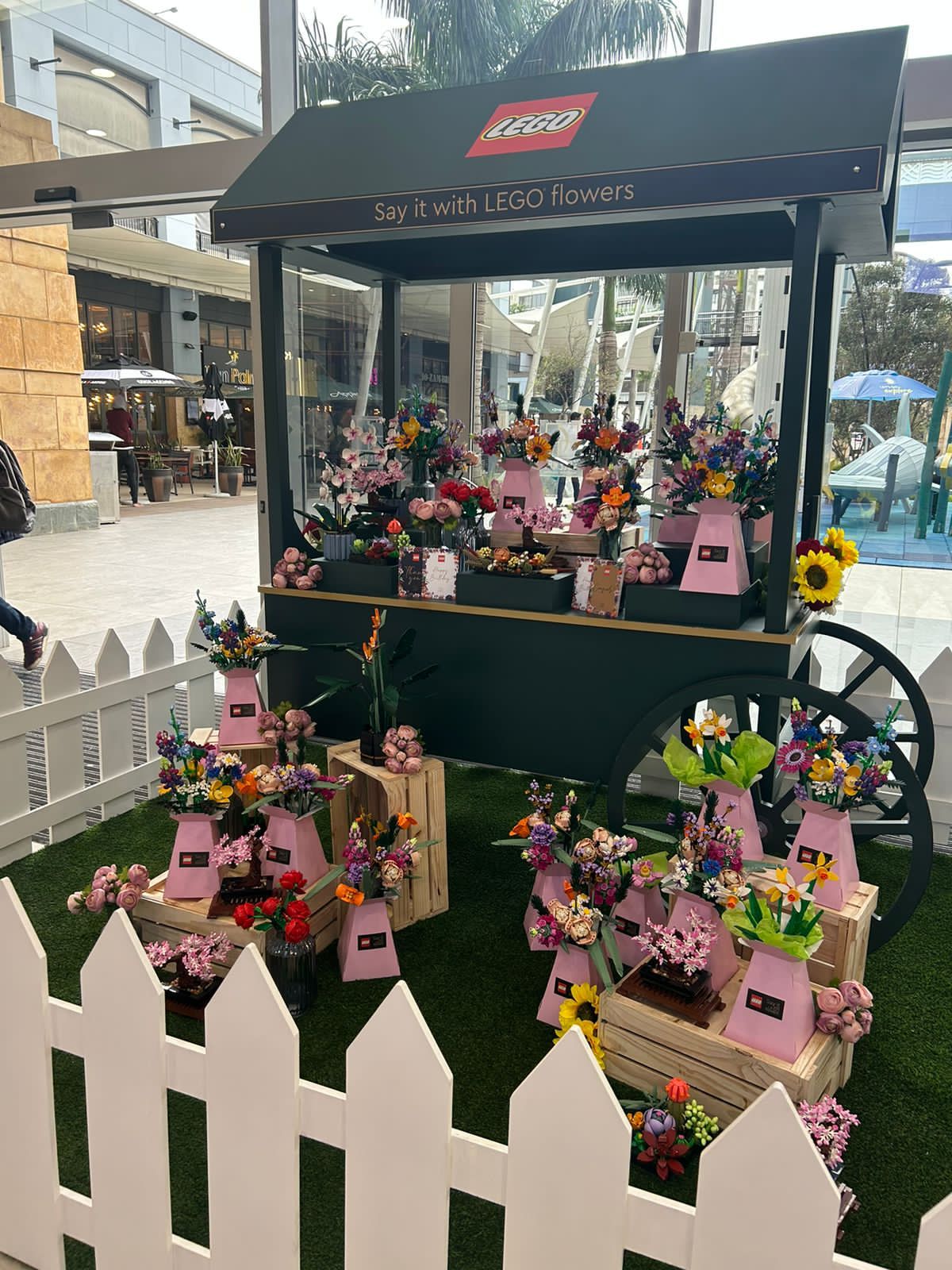 The LEGO® BOTANTICAL COLLECTION IS A GIFT THAT SAYS IT ALL - Hypress Live