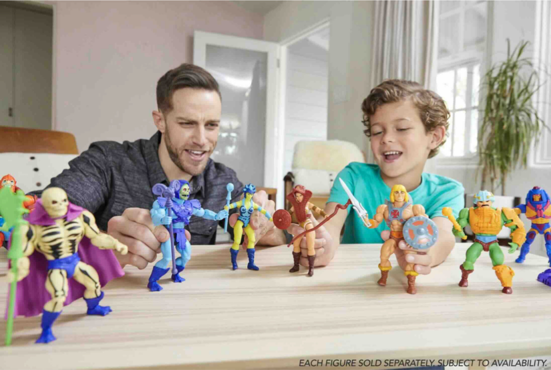 THE BENEFITS OF PLAYING WITH ACTION FIGURES OVER SCREEN TIME - Hypress Live
